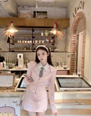 甜心派对法式浪漫粉色连帽拉链外套+半身裙套装两件套