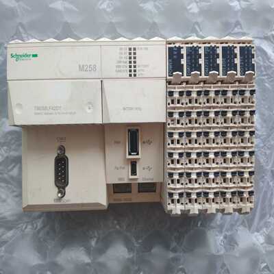 施耐德TM258LF42DT   成色见实物图，功能包好