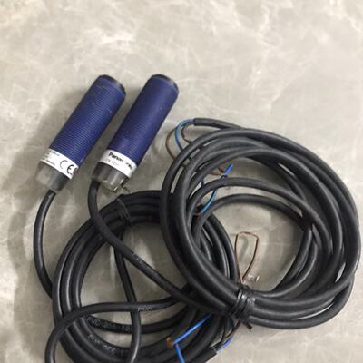 议价Cy122A Photo Sensor Sourced From The Freight Yard Condit