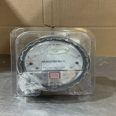 DwyerMagnehelic压力表200215PSI最大0-2英寸水A-27