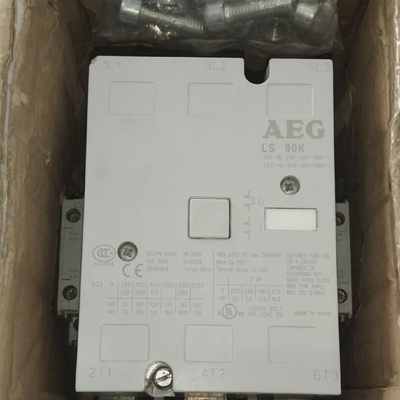 Nuovo 91030456000 AEG LS90K Contattore 3 Poli Bobina 440V 60