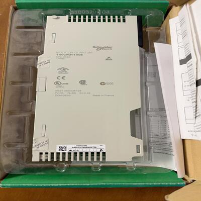 全新施耐德140CPU11302模块，实拍，原装正品，盒码不~议价