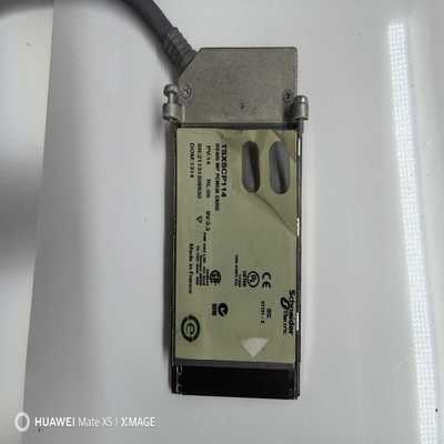 施耐德TSXSCP114通讯卡RS485，原厂电缆，数量两根--议价商品