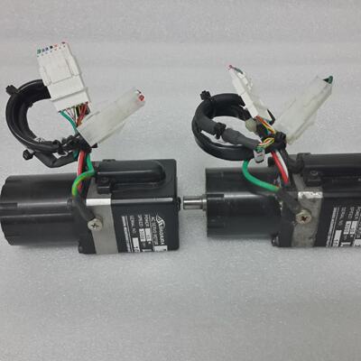 SHIBAURA  AC SERVO MOTOR MC500NS 302SNN47 50W 3000rpm 2UNITS