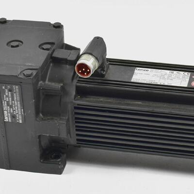 Lenze Servomotor MCA10I40RS0B0 Lenze Getriebe G50BH114MVAR2C