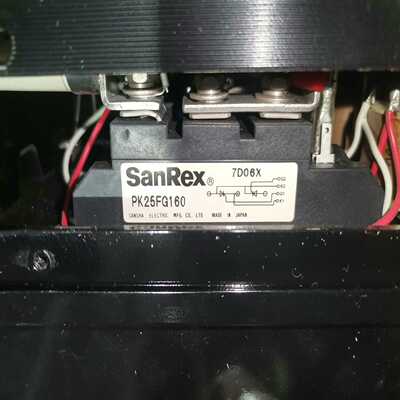 询价~三社sanrex可控硅模块PK25FG160，在机器上还没拆
