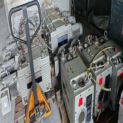 爱发科VSN2401真空泵出售，功能包好，三相380V电压，--议价商品
