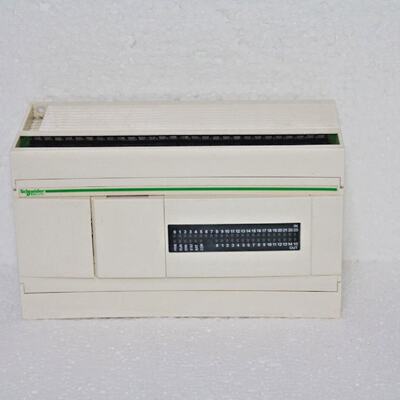 Schneider TWDLCAA40DRF Compact Base Controller Twido 100 to