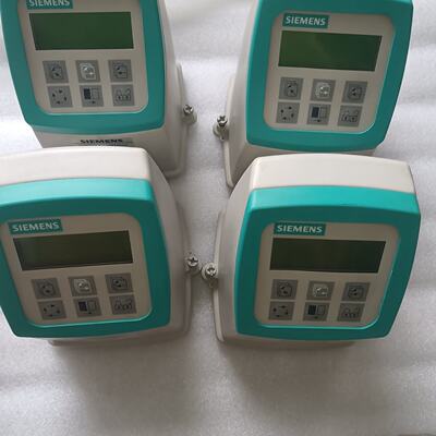 议价4 Sets Of  Mass Flow Meters Dismled Sitrans F C Mass适用