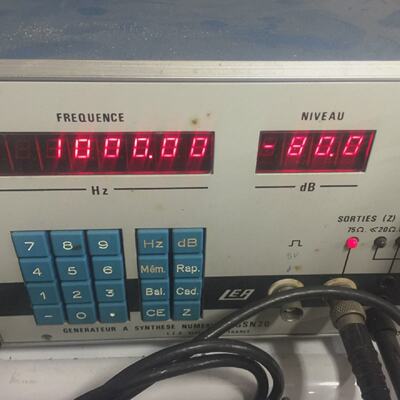 L.E.A Generator A Synthesis Digital GSN20 Laboratory Electro