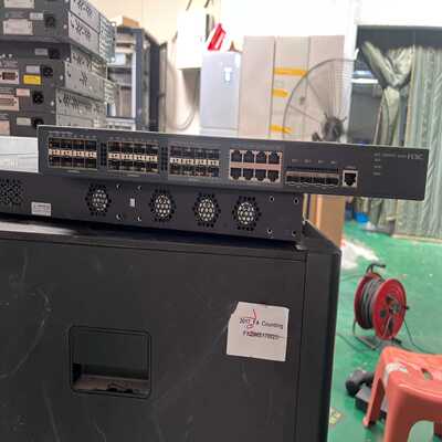 H3C S5500v2-28F-SI 华三24个千兆电加8个