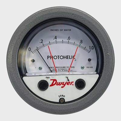 DWYERPhotohelicControllo3000MR24VDC25PSIG