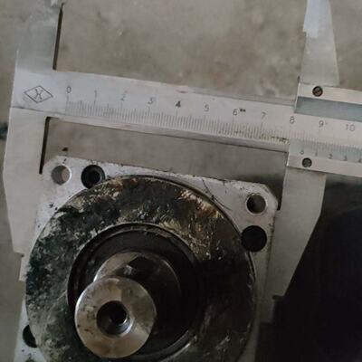议价80 RightAngle Planetary Reducer The Speed Ratio Is 1 To