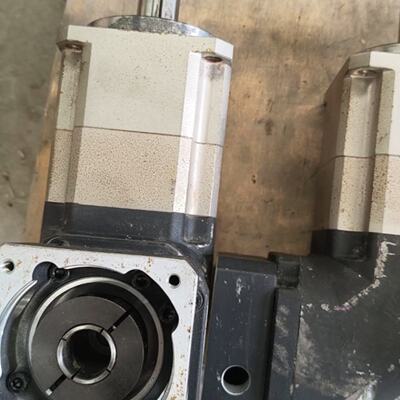 议价80 RightAngle Speed Ratio 60 Planetary Reducer Three Set