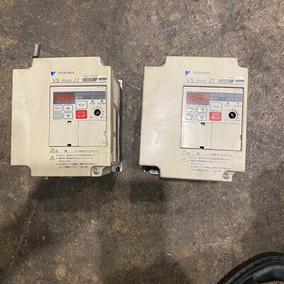 议价Yaskawa Frequency Converter CimrJ7aa40p4 Physical Shooti