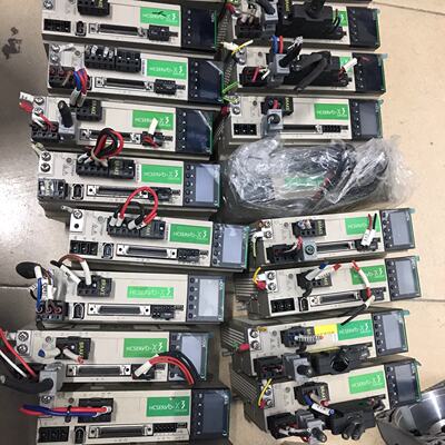 议价Hechuan X3 Servo Motor 400W SvX3da040aD A Lar Number Of