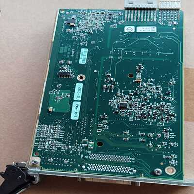 NIPXIE-6341，功能完好，几乎全新。需要的联系