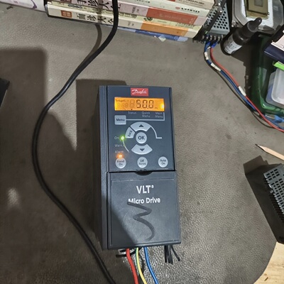 寻变频器三相380V丹佛斯1.5KWFC一051P1K
