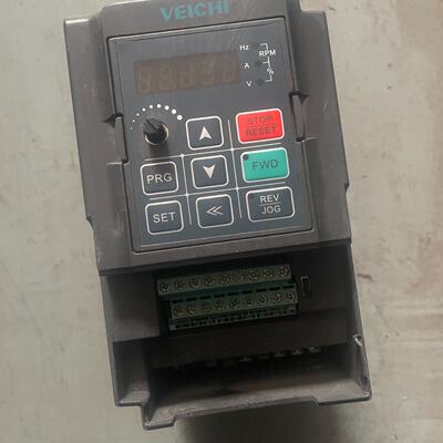 议价Weichuang Frequency Converter Ac60eS2R75g 0.75Kw Disasse