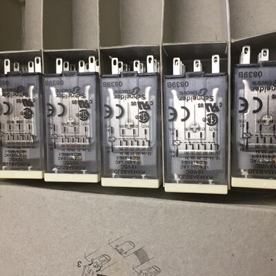议价RXM3AB2JD 施耐德库存 DC12V 3开3闭  现货实物图