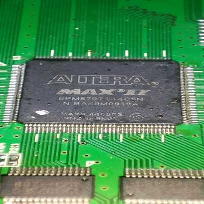 阿特拉EPM570T144C5N型号芯片 包型号芯片外观完好~询价