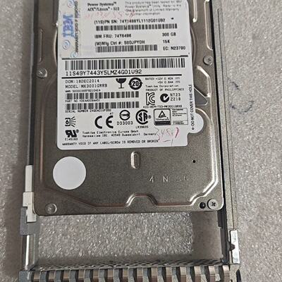 小型机IBM 74Y6496 300G SAS 15K-询价