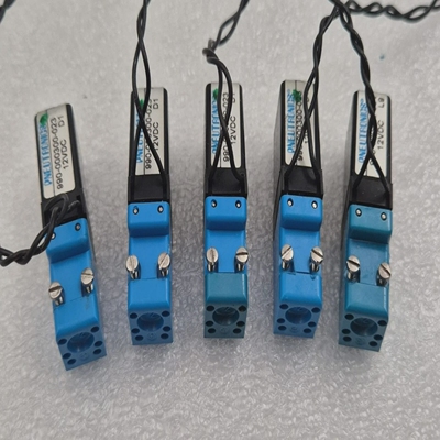 批量5件PNEUTRONICS电磁阀4*990-000300-023&1*990-0003