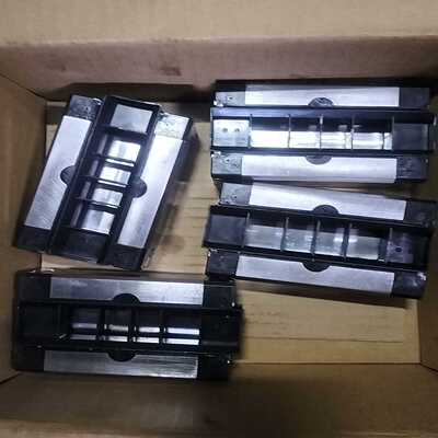 力士乐滑块，R162242320，新的，没包装，共四个，定位--议价商品