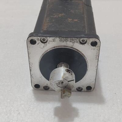 BERGER LAHR VRDM91350LWBOO STEPPER MOTOR
