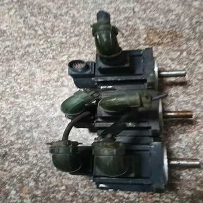 松下伺服马达MDME102GCG拆机包好实物图每33--议价商品