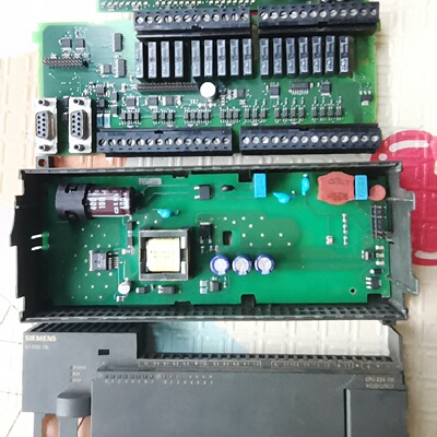 询价*PLCCPU226CN成色外观如图所示功能正常