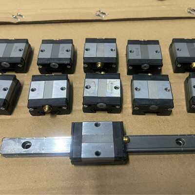 正品THKSSR15XV二孔滑块二手拆机成色新功能-议价