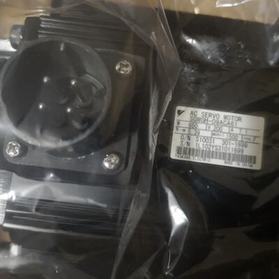 议价USAFED-02D22原装安川伺服马达全新质保一年现货包邮欢迎询价