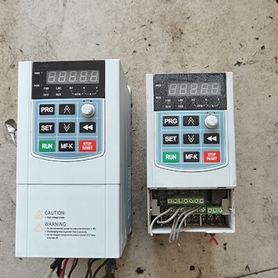 《议价》红旗泰变频器AD302.2一台220v功能包好成色如图