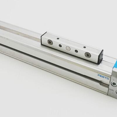Festo DGP25120PPVAB 161780 pmax. 8bar Linearantrieb used