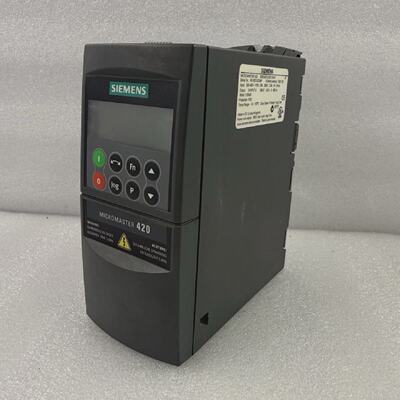 Siemens 6SE6420 2UD21 5AA1 MM420 Frequenz Wechselrichter Dri