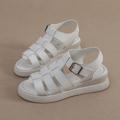 大码凉鞋女41一43夏季2025年新款平底胖脚宽肥小码女鞋313233坡跟