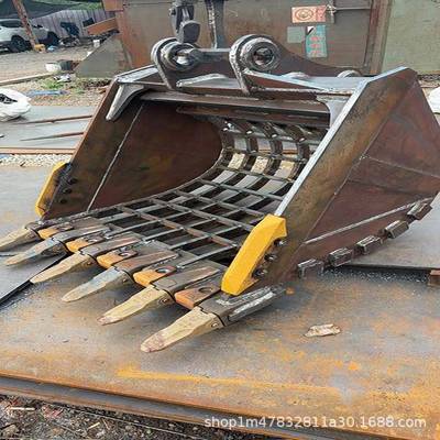 挖掘机前端属具割草斗1.6米宽网格斗挖机捞水草性能稳定