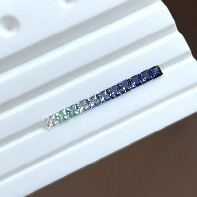 3x3mm11粒公主方培育蓝宝石绿蓝渐变裸石  项链排戒配石可蜡镶