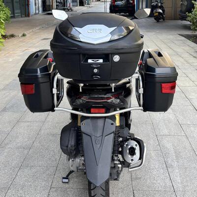 适用givi尾箱快拆大容量塑箱36升通用摩托车电动车尾箱23升边箱