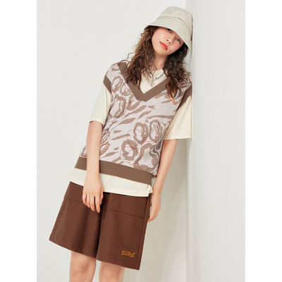 A352      V领线背心