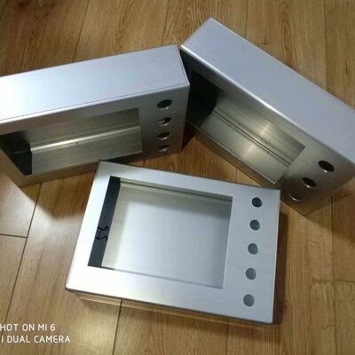 定制尺寸 4.3寸 5寸 7寸 8寸 10寸 261*180十寸MCGS触摸屏安装盒