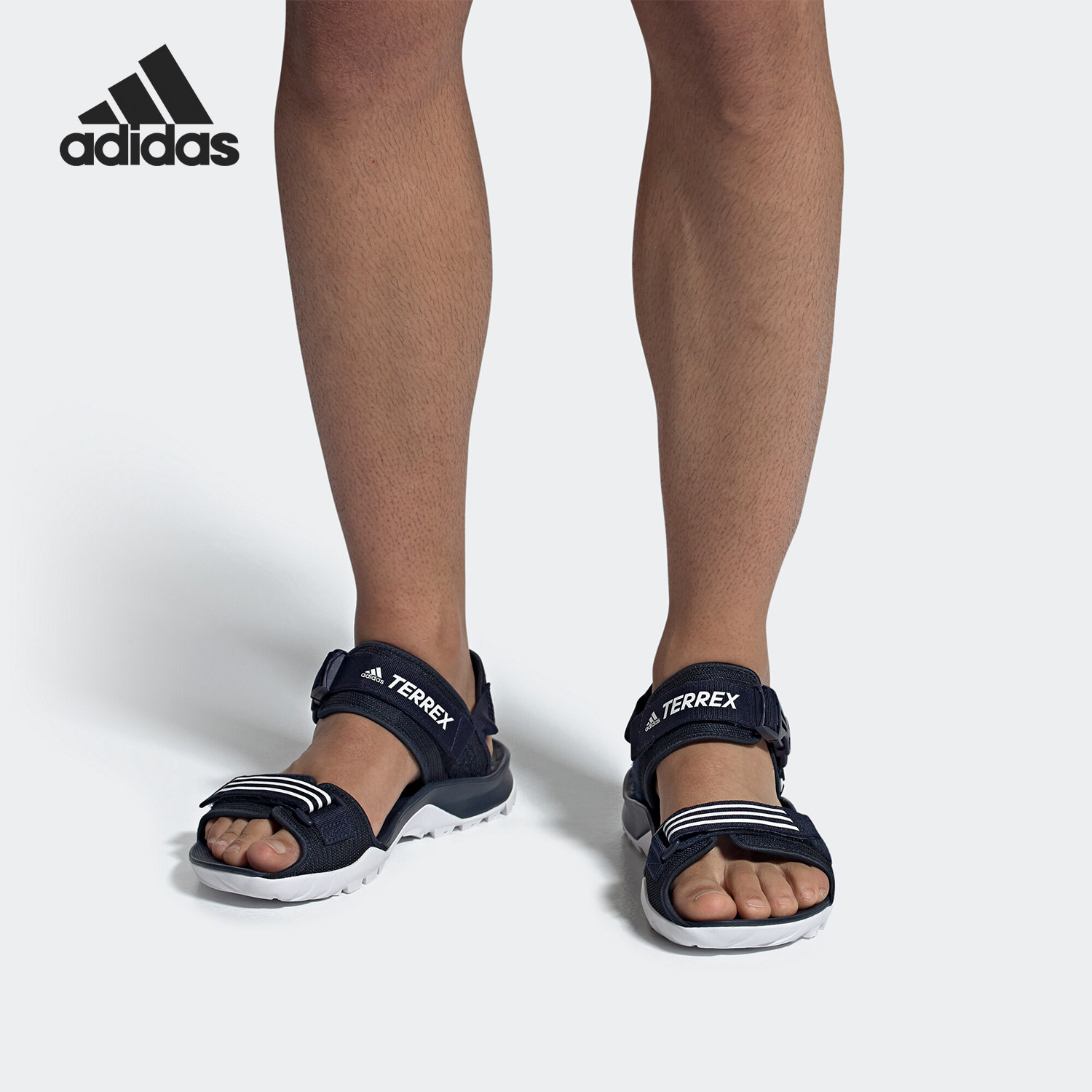 Adidas/阿迪达斯正品 男女鞋当季新款运动鞋沙滩鞋凉鞋EF0017