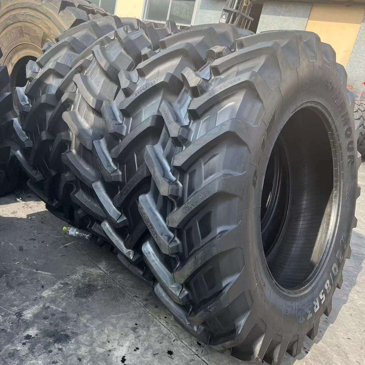 徐州甲子大马力拖拉机460/85R38 18.4r38 人字真空子午线农业轮胎