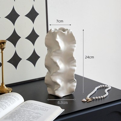 不规则褶皱纸袋花瓶摆件客厅插花器高级感小众白色创意陶瓷装饰品