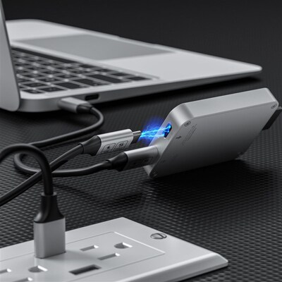 迷你CFexpresstypec-a散热款cfea卡全铝合金高速数码相机读卡器