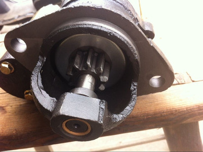 常发金冠1115/CF22/25/CF1125/1130/36/40M柴油机马达9齿原厂12V