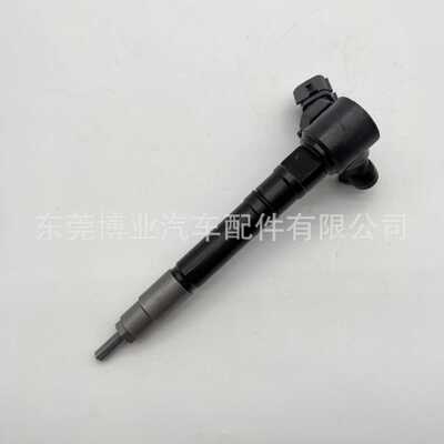 高压共轨喷油器 23670-11100 适用 2GD-FTV 1GD-FTV 发动机