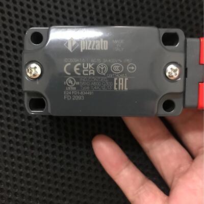 FD2093 FD1878现货供应原装意大利Pizzato拉绳微动限位开关