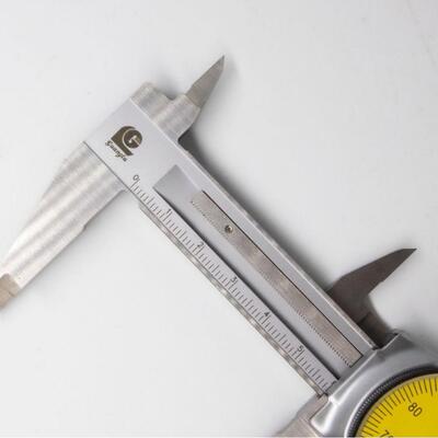 广陆1989系列带表卡尺机芯独特 读数清晰精确金属罩壳150 200 300